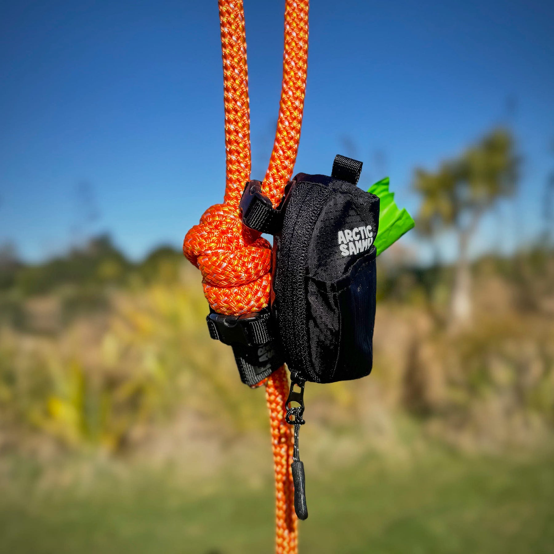 Dog poop Bag Holder | Arctic Sammy